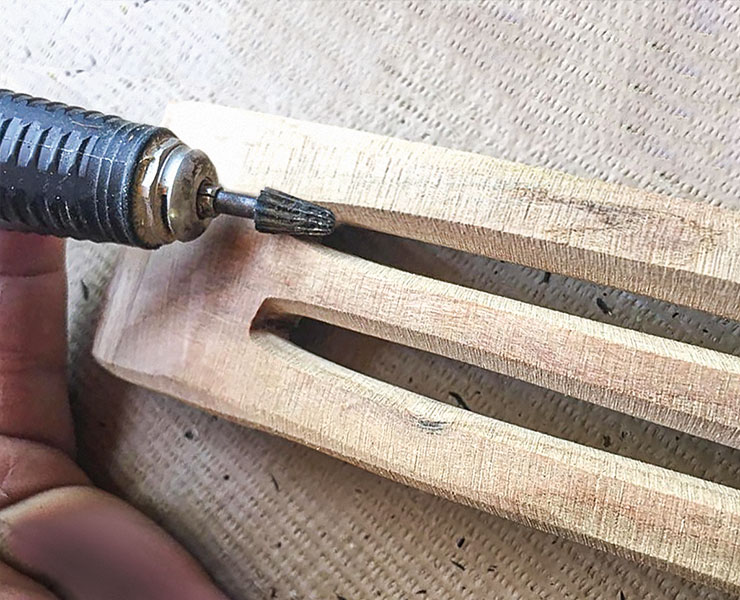 Simple Comb - Woodcarving Illustrated